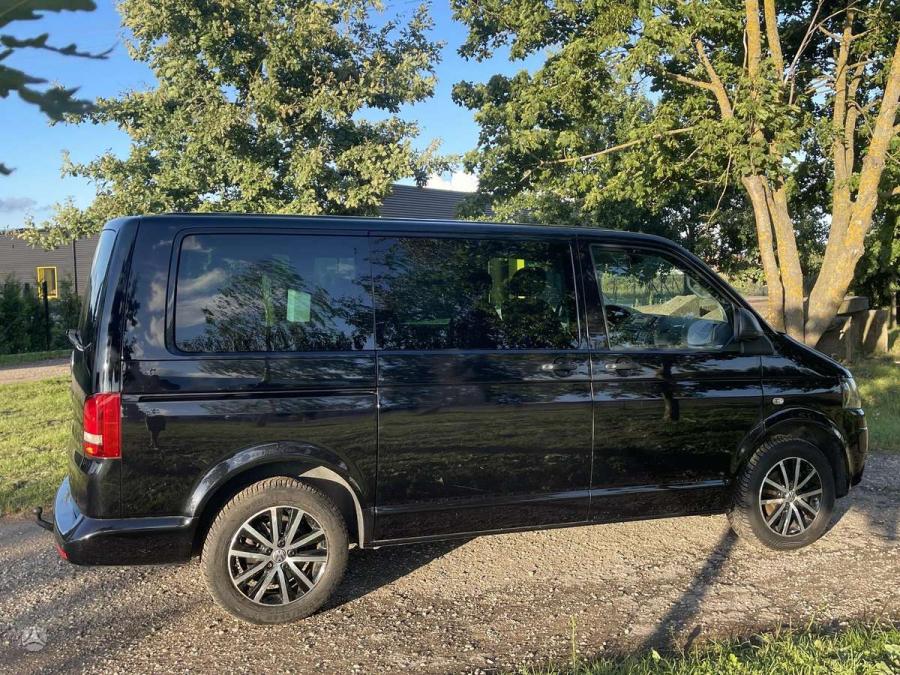 Melns Volkswagen Multivan 2013 Kauņa, ar dzinēja tilpumu 1.97 L un nobraukumu 186 tūkst. km par 13950 €, foto 11 vietnē AUTOMOTO.COM.LV