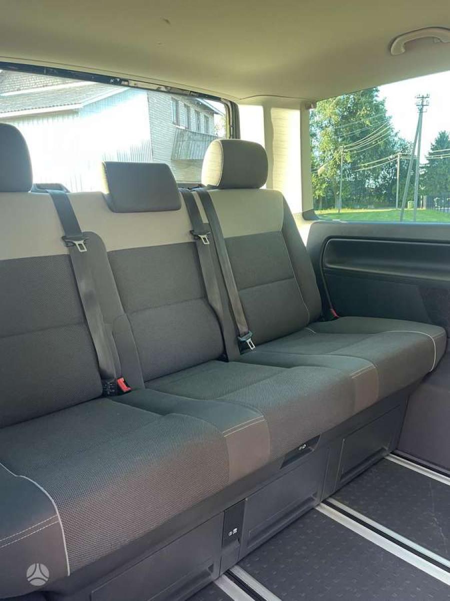 Melns Volkswagen Multivan 2013 Kauņa, ar dzinēja tilpumu 1.97 L un nobraukumu 186 tūkst. km par 13950 €, foto 20 vietnē AUTOMOTO.COM.LV