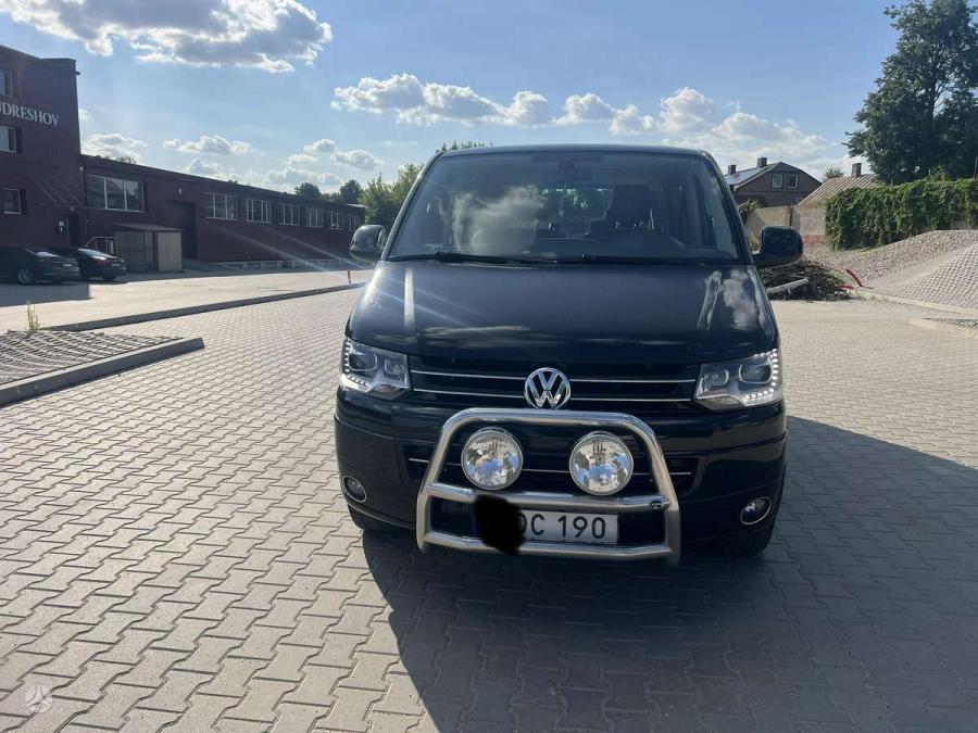 Melns Volkswagen Multivan 2014 Kauņa, ar dzinēja tilpumu 2.00 L un nobraukumu 289 tūkst. km par 11850 €, foto 3 vietnē AUTOMOTO.COM.LV
