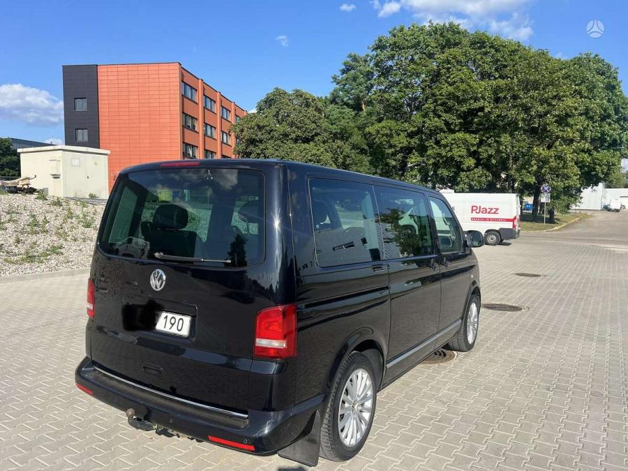 Melns Volkswagen Multivan 2014 Kauņa, ar dzinēja tilpumu 2.00 L un nobraukumu 289 tūkst. km par 11850 €, foto 9 vietnē AUTOMOTO.COM.LV