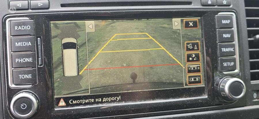 Black Volkswagen Multivan 2014 in Vilnius, with an engine capacity of 2.00 L and mileage of 320 thousand km for 16000 €, photo 15 on AUTOMOTO.COM.LV