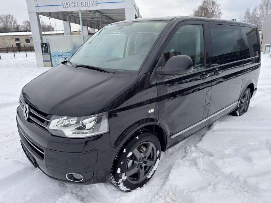 Melns Volkswagen Multivan 2015 Prienai, ar dzinēja tilpumu 2.00 L un nobraukumu 289 tūkst. km par 16100 €, foto 3 vietnē AUTOMOTO.COM.LV