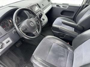 Melns Volkswagen Multivan 2015 Prienai, ar dzinēja tilpumu 2.00 L un nobraukumu 289 tūkst. km par 16100 €, foto 11 vietnē AUTOMOTO.COM.LV