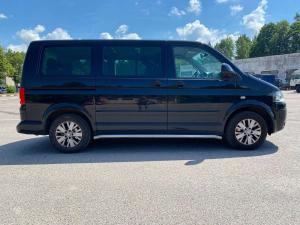 Black Volkswagen Multivan 2015 in Raseiniai, with an engine capacity of 2.00 L and mileage of 418 thousand km for 13300 €, photo 6 on AUTOMOTO.COM.LV