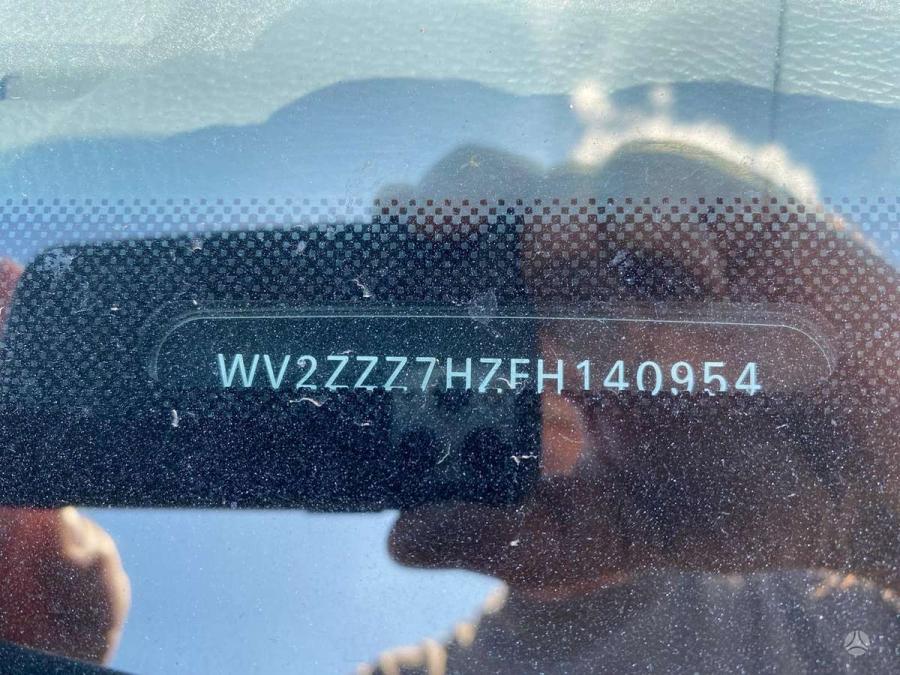 Black Volkswagen Multivan 2015 in Raseiniai, with an engine capacity of 2.00 L and mileage of 418 thousand km for 13300 €, photo 11 on AUTOMOTO.COM.LV