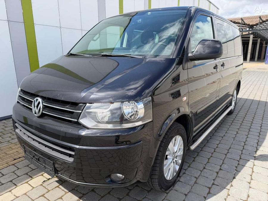 Melns Volkswagen Multivan 2015 Raseiniai, ar dzinēja tilpumu 2.00 L un nobraukumu 419 tūkst. km par 13500 €, foto 1 vietnē AUTOMOTO.COM.LV