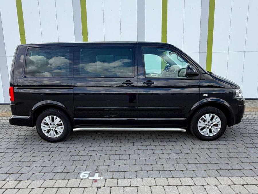 Melns Volkswagen Multivan 2015 Raseiniai, ar dzinēja tilpumu 2.00 L un nobraukumu 419 tūkst. km par 13500 €, foto 7 vietnē AUTOMOTO.COM.LV