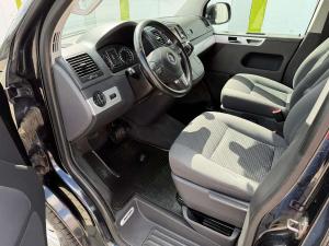 Melns Volkswagen Multivan 2015 Raseiniai, ar dzinēja tilpumu 2.00 L un nobraukumu 419 tūkst. km par 13500 €, foto 10 vietnē AUTOMOTO.COM.LV