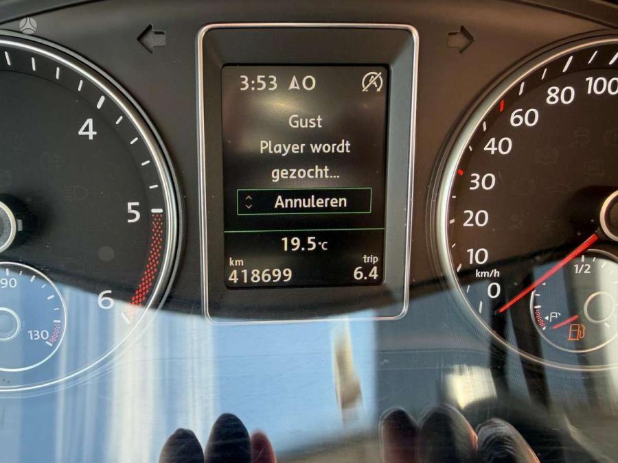 Melns Volkswagen Multivan 2015 Raseiniai, ar dzinēja tilpumu 2.00 L un nobraukumu 419 tūkst. km par 13500 €, foto 11 vietnē AUTOMOTO.COM.LV