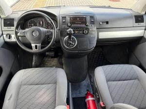 Melns Volkswagen Multivan 2015 Raseiniai, ar dzinēja tilpumu 2.00 L un nobraukumu 419 tūkst. km par 13500 €, foto 12 vietnē AUTOMOTO.COM.LV