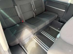 Melns Volkswagen Multivan 2015 Raseiniai, ar dzinēja tilpumu 2.00 L un nobraukumu 419 tūkst. km par 13500 €, foto 17 vietnē AUTOMOTO.COM.LV