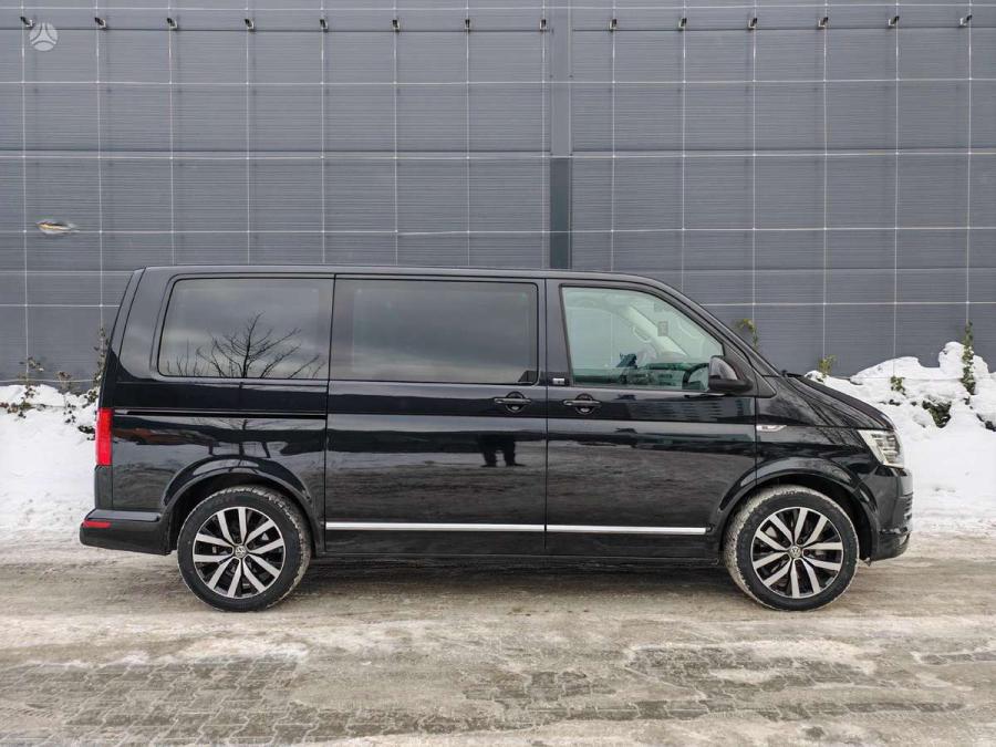 Black Volkswagen Multivan 2016 in Klaipeda, with an engine capacity of 2.00 L and mileage of 241 thousand km for 25500 €, photo 2 on AUTOMOTO.COM.LV