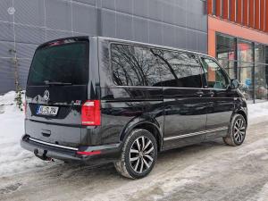 Black Volkswagen Multivan 2016 in Klaipeda, with an engine capacity of 2.00 L and mileage of 241 thousand km for 25500 €, photo 3 on AUTOMOTO.COM.LV