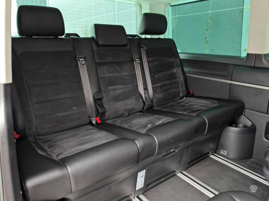 Black Volkswagen Multivan 2016 in Klaipeda, with an engine capacity of 2.00 L and mileage of 241 thousand km for 25500 €, photo 30 on AUTOMOTO.COM.LV