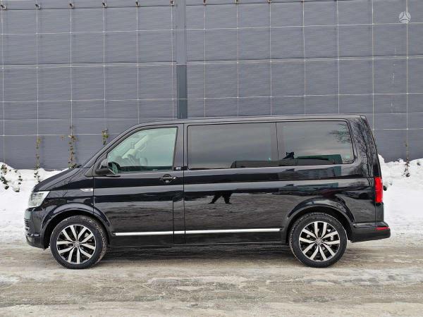 Black Volkswagen Multivan 2016 in Klaipeda, with an engine capacity of 2.00 L and mileage of 241 thousand km for 25999 €, photo 8 on AUTOMOTO.COM.LV