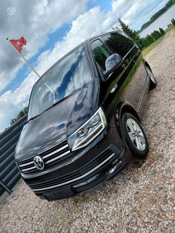 Melns Volkswagen Multivan 2016 Vilkaviškis, ar dzinēja tilpumu 2.00 L un nobraukumu 191 tūkst. km par 20500 €, foto 4 vietnē AUTOMOTO.COM.LV