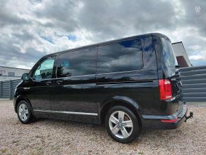 Melns Volkswagen Multivan 2016 Vilkaviškis, ar dzinēja tilpumu 2.00 L un nobraukumu 191 tūkst. km par 20500 €, foto 7 vietnē AUTOMOTO.COM.LV