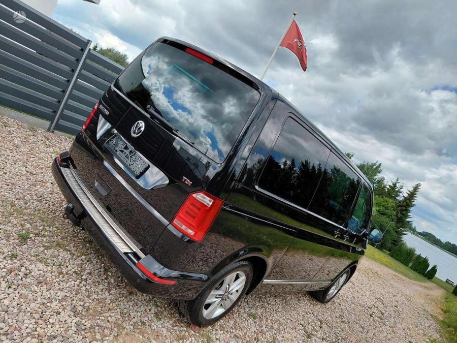 Melns Volkswagen Multivan 2016 Vilkaviškis, ar dzinēja tilpumu 2.00 L un nobraukumu 191 tūkst. km par 20500 €, foto 12 vietnē AUTOMOTO.COM.LV