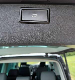 Melns Volkswagen Multivan 2016 Vilkaviškis, ar dzinēja tilpumu 2.00 L un nobraukumu 191 tūkst. km par 20500 €, foto 37 vietnē AUTOMOTO.COM.LV