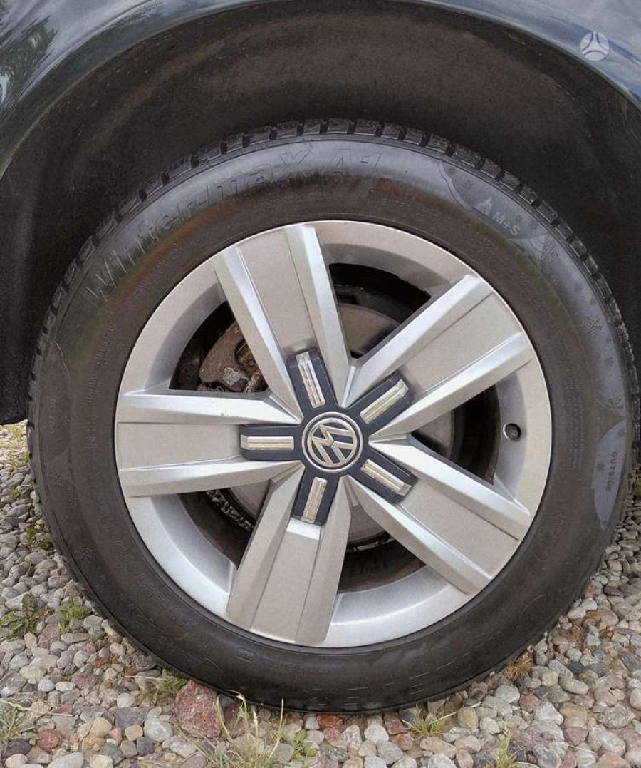 Melns Volkswagen Multivan 2016 Vilkaviškis, ar dzinēja tilpumu 2.00 L un nobraukumu 191 tūkst. km par 20500 €, foto 39 vietnē AUTOMOTO.COM.LV