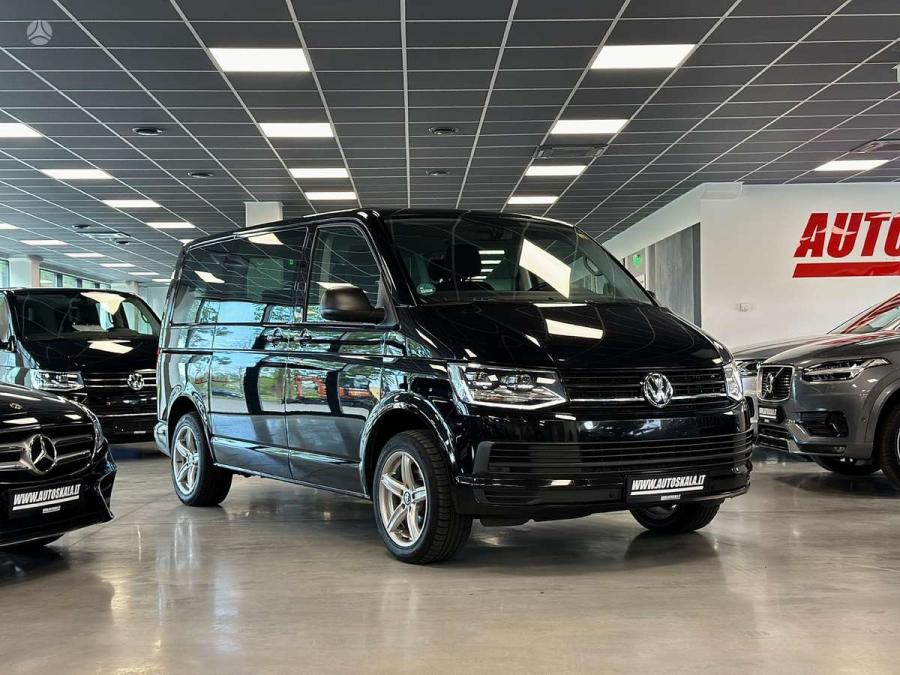 Melns Volkswagen Multivan 2017 Klaipėda, ar dzinēja tilpumu 1.97 L un nobraukumu 297 tūkst. km par 24900 €, foto 20 vietnē AUTOMOTO.COM.LV