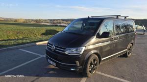 Melns Volkswagen Multivan 2017 Kauņa, ar dzinēja tilpumu 2.00 L un nobraukumu 367 tūkst. km par 21800 €, foto  vietnē AUTOMOTO.COM.LV