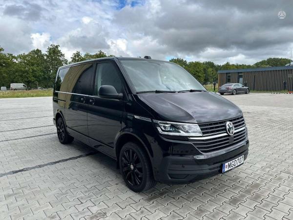 Melns Volkswagen Multivan 2021 Klaipėda, ar dzinēja tilpumu 2.00 L un nobraukumu 37 tūkst. km par 43500 €, foto 6 vietnē AUTOMOTO.COM.LV