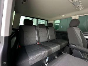 Melns Volkswagen Multivan 2021 Klaipėda, ar dzinēja tilpumu 2.00 L un nobraukumu 37 tūkst. km par 43500 €, foto 12 vietnē AUTOMOTO.COM.LV