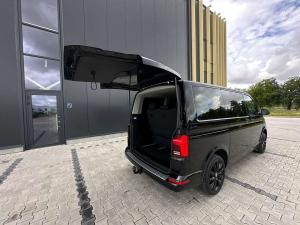 Melns Volkswagen Multivan 2021 Klaipėda, ar dzinēja tilpumu 2.00 L un nobraukumu 37 tūkst. km par 43500 €, foto 15 vietnē AUTOMOTO.COM.LV