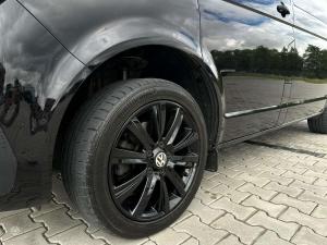 Melns Volkswagen Multivan 2021 Klaipėda, ar dzinēja tilpumu 2.00 L un nobraukumu 37 tūkst. km par 43500 €, foto 19 vietnē AUTOMOTO.COM.LV