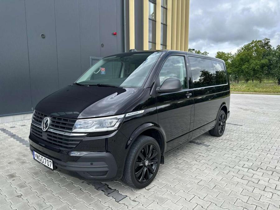 Melns Volkswagen Multivan 2021 Klaipėda, ar dzinēja tilpumu 2.00 L un nobraukumu 37 tūkst. km par 43500 €, foto 20 vietnē AUTOMOTO.COM.LV