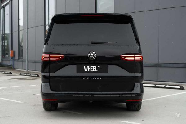 Melns Volkswagen Multivan 2024 Viļņa, ar dzinēja tilpumu 0.00 L un nobraukumu 2 tūkst. km par 54900 €, foto 5 vietnē AUTOMOTO.COM.LV