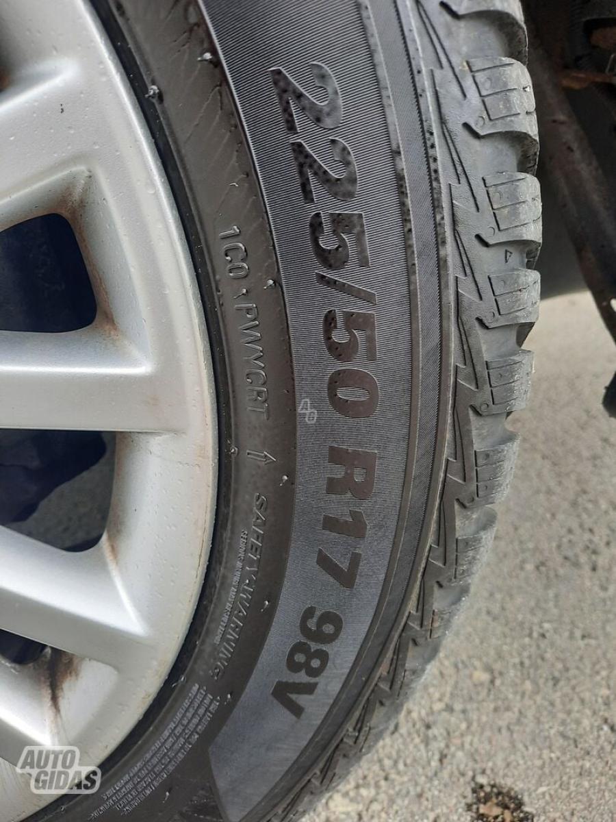 Melns Volkswagen Multivan 1996 Klaipėda, ar dzinēja tilpumu 2.50 L un nobraukumu 289 tūkst. km par 4650 €, foto 14 vietnē AUTOMOTO.COM.LV