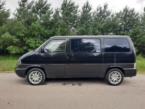 Black Volkswagen Multivan 1996 in Klaipeda, with an engine capacity of 2.50 L and mileage of 289 thousand km for 4200 €, photo 5 on AUTOMOTO.COM.LV