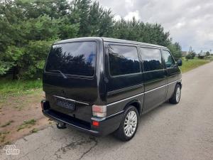 Black Volkswagen Multivan 1996 in Klaipeda, with an engine capacity of 2.50 L and mileage of 289 thousand km for 4200 €, photo 11 on AUTOMOTO.COM.LV