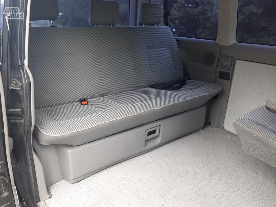 Black Volkswagen Multivan 1996 in Klaipeda, with an engine capacity of 2.50 L and mileage of 289 thousand km for 4200 €, photo 17 on AUTOMOTO.COM.LV