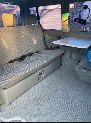 Black Volkswagen Multivan 1996 in Klaipeda, with an engine capacity of 2.50 L and mileage of 289 thousand km for 4200 €, photo 18 on AUTOMOTO.COM.LV