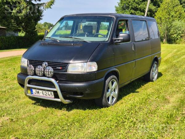 Melns Volkswagen Multivan 1996 Liepāja, ar dzinēja tilpumu 2.50 L un nobraukumu 577 tūkst. km par 3700 €, foto 2 vietnē AUTOMOTO.COM.LV