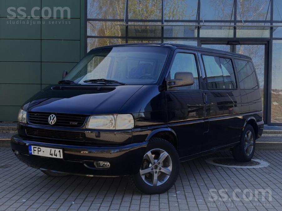 Черный Фольксваген Мультиван 1999 в Тукумс, объемом двигателя 2.50 л и пробегом 475 тыс. км за 7200 €, фото 1 на AUTOMOTO.COM.LV