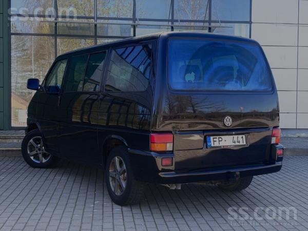 Черный Фольксваген Мультиван 1999 в Тукумс, объемом двигателя 2.50 л и пробегом 475 тыс. км за 6200 €, фото 4 на AUTOMOTO.COM.LV