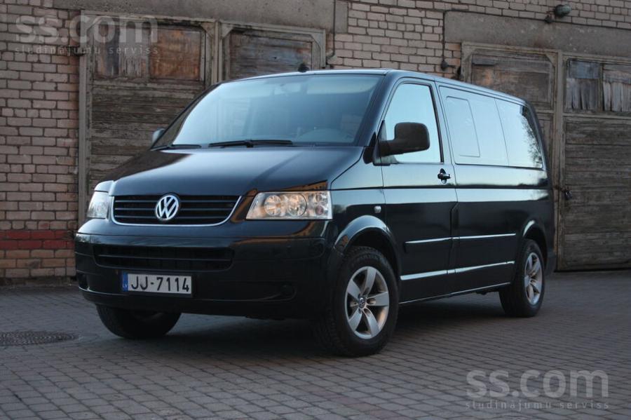 Black Volkswagen Multivan 2004 in Tukums, with an engine capacity of 2.50 L and mileage of 0 thousand km for 3990 €, photo 3 on AUTOMOTO.COM.LV