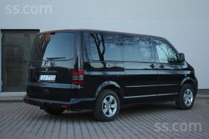 Black Volkswagen Multivan 2004 in Tukums, with an engine capacity of 2.50 L and mileage of 0 thousand km for 3990 €, photo 4 on AUTOMOTO.COM.LV