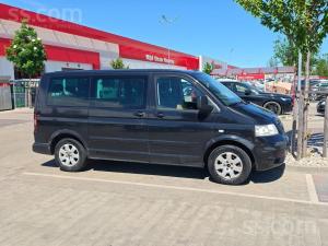 Melns Volkswagen Multivan 2004 Rīga, ar dzinēja tilpumu 2.50 L un nobraukumu 271 tūkst. km par 5000 €, foto 3 vietnē AUTOMOTO.COM.LV