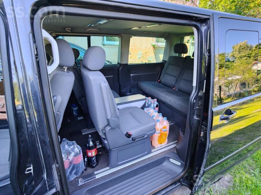 Melns Volkswagen Multivan 2004 Rīga, ar dzinēja tilpumu 2.50 L un nobraukumu 271 tūkst. km par 5000 €, foto 7 vietnē AUTOMOTO.COM.LV