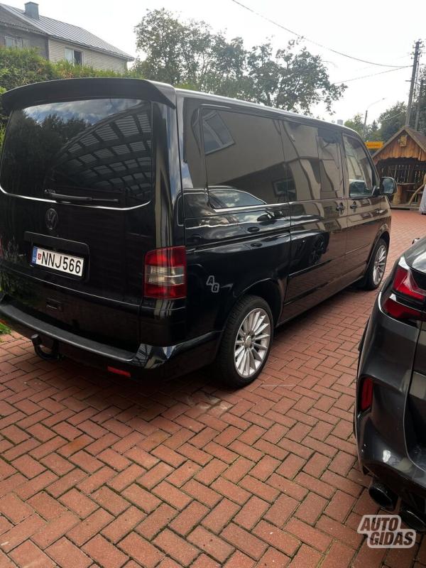 Melns Volkswagen Multivan 2004 Viļņa, ar dzinēja tilpumu 2.50 L un nobraukumu 315 tūkst. km par 7250 €, foto 5 vietnē AUTOMOTO.COM.LV
