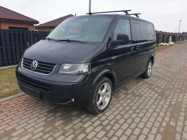 Black Volkswagen Multivan 2005 in Kretinga, with an engine capacity of 2.50 L and mileage of 355 thousand km for 5300 €, photo 1 on AUTOMOTO.COM.LV