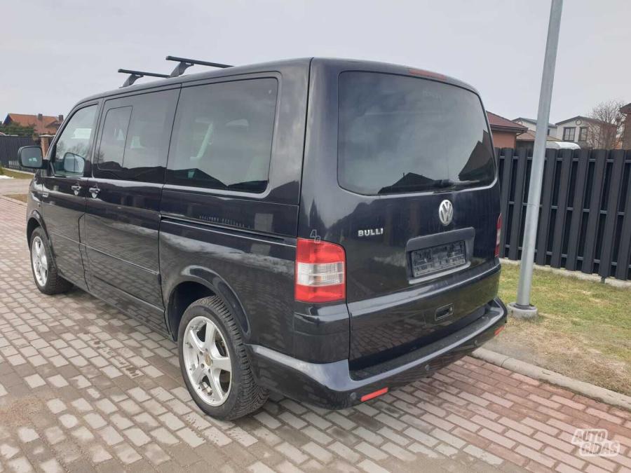 Black Volkswagen Multivan 2005 in Kretinga, with an engine capacity of 2.50 L and mileage of 355 thousand km for 5300 €, photo 7 on AUTOMOTO.COM.LV