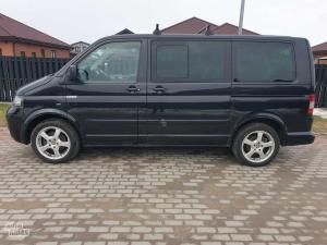 Black Volkswagen Multivan 2005 in Kretinga, with an engine capacity of 2.50 L and mileage of 355 thousand km for 5300 €, photo 8 on AUTOMOTO.COM.LV