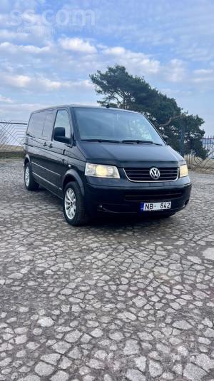 Melns Volkswagen Multivan 2005 Liepāja, ar dzinēja tilpumu 2.50 L un nobraukumu 0 tūkst. km par 8700 €, foto 3 vietnē AUTOMOTO.COM.LV