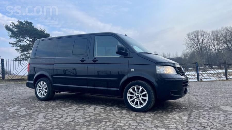 Melns Volkswagen Multivan 2005 Liepāja, ar dzinēja tilpumu 2.50 L un nobraukumu 0 tūkst. km par 8700 €, foto 5 vietnē AUTOMOTO.COM.LV
